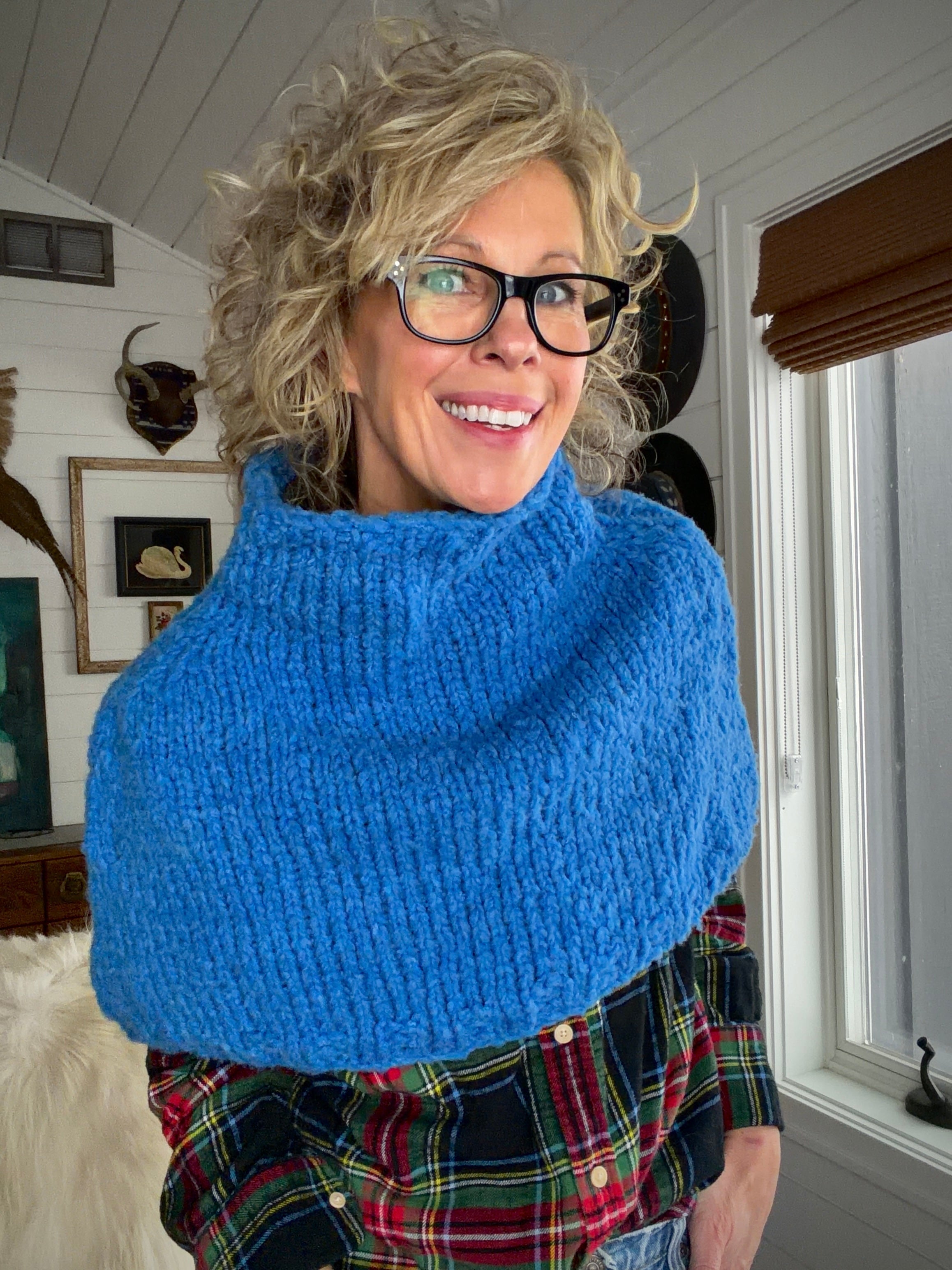 Friend to Friend Shrug – The Plucky Knitter